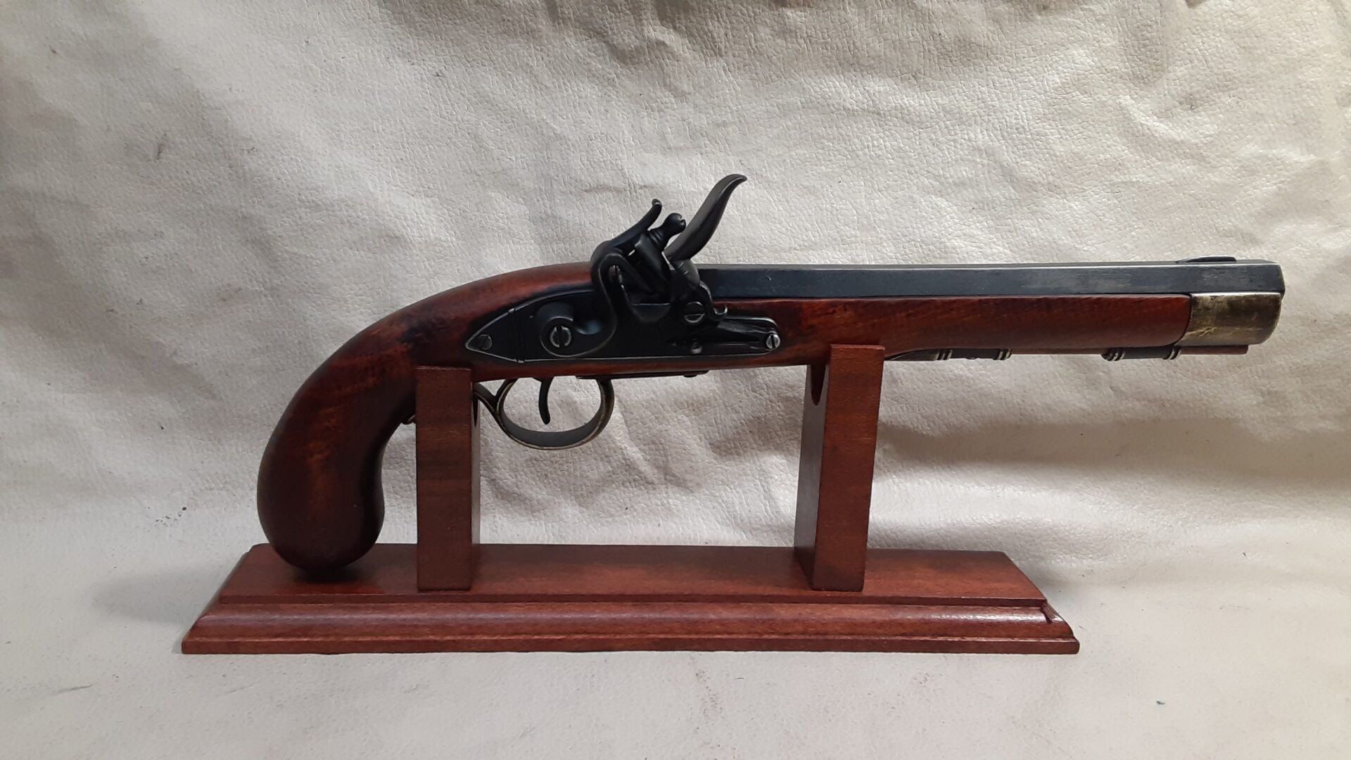 Steampunk Style 18th Century Aged Non Firing Deluxe Kentucky Flintlock