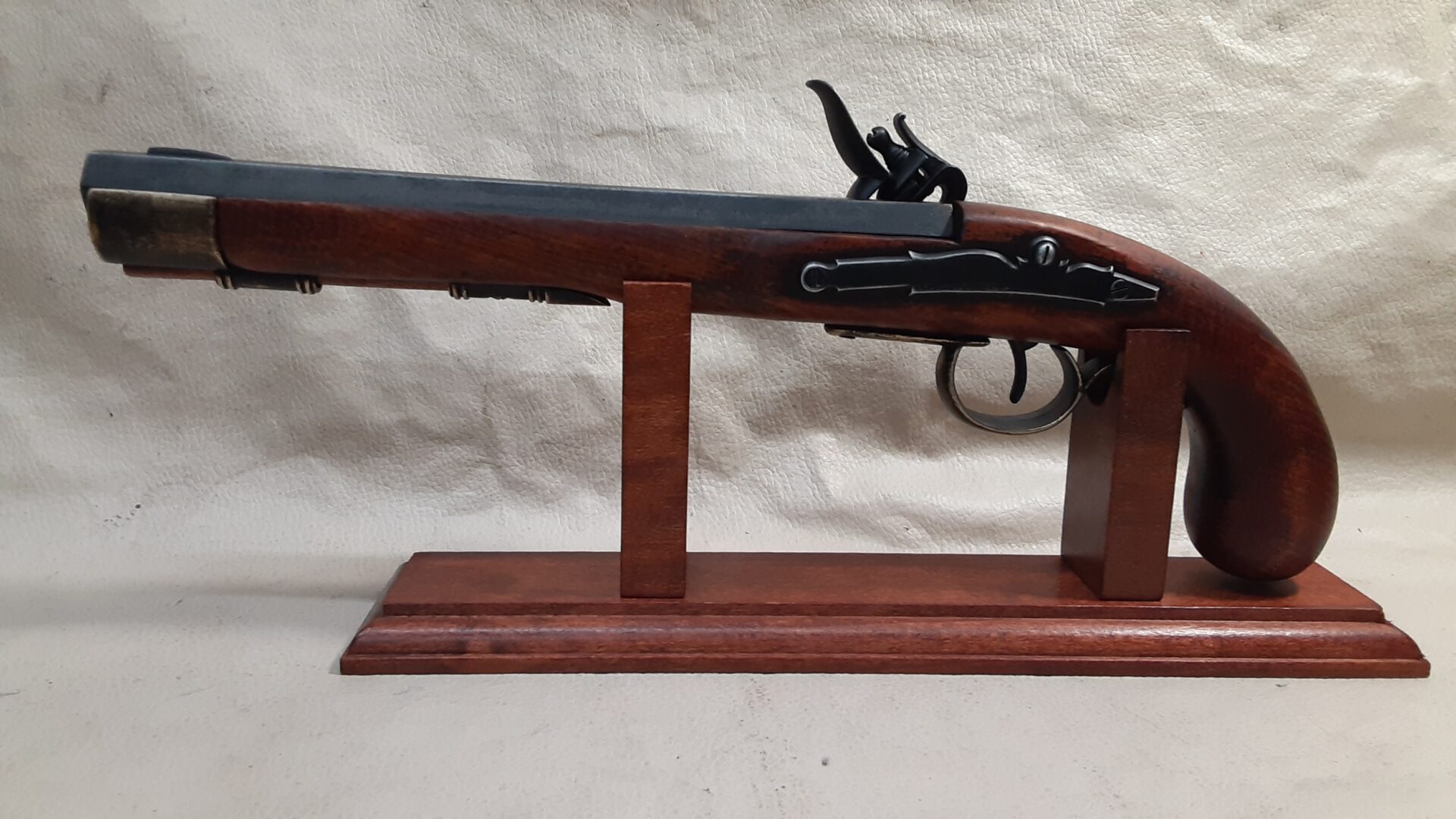 Steampunk Style 18th Century Aged Non Firing Deluxe Kentucky Flintlock