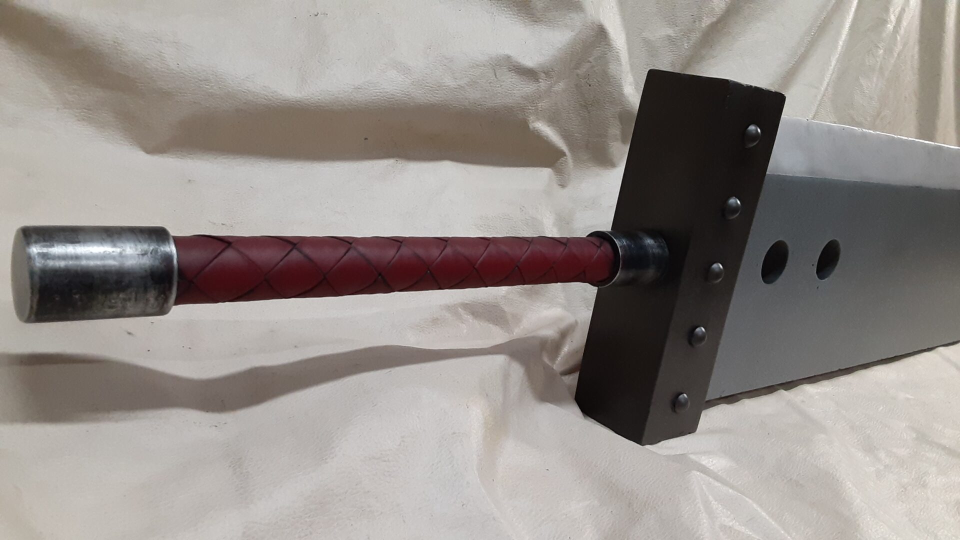 Commissioned/ Custom Made Metal Cloud Strife FFVII Buster Sword W ...