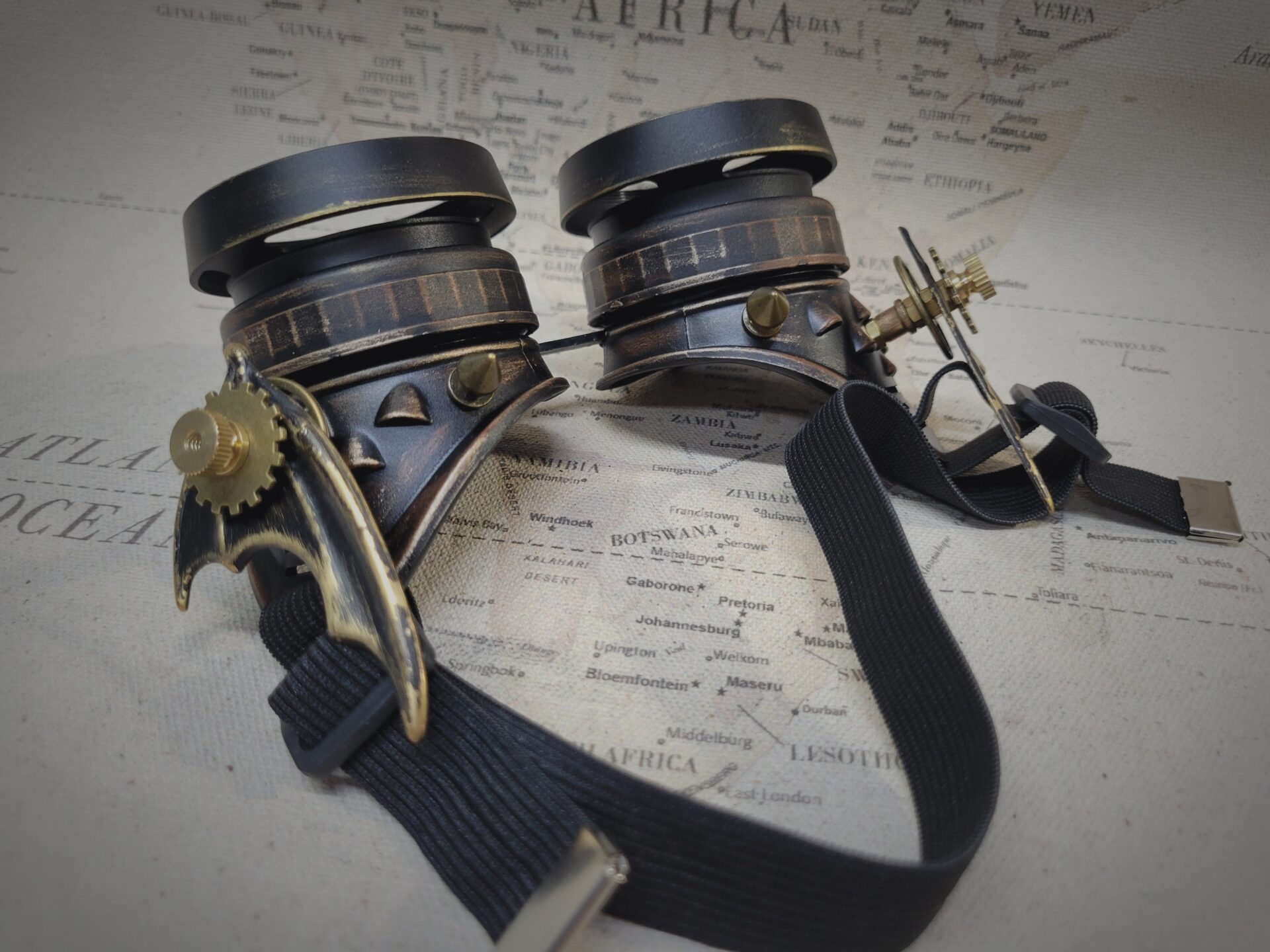 Steampunk Style Brown/Gold Dragon Wing Goggles - Steam Forged Studios