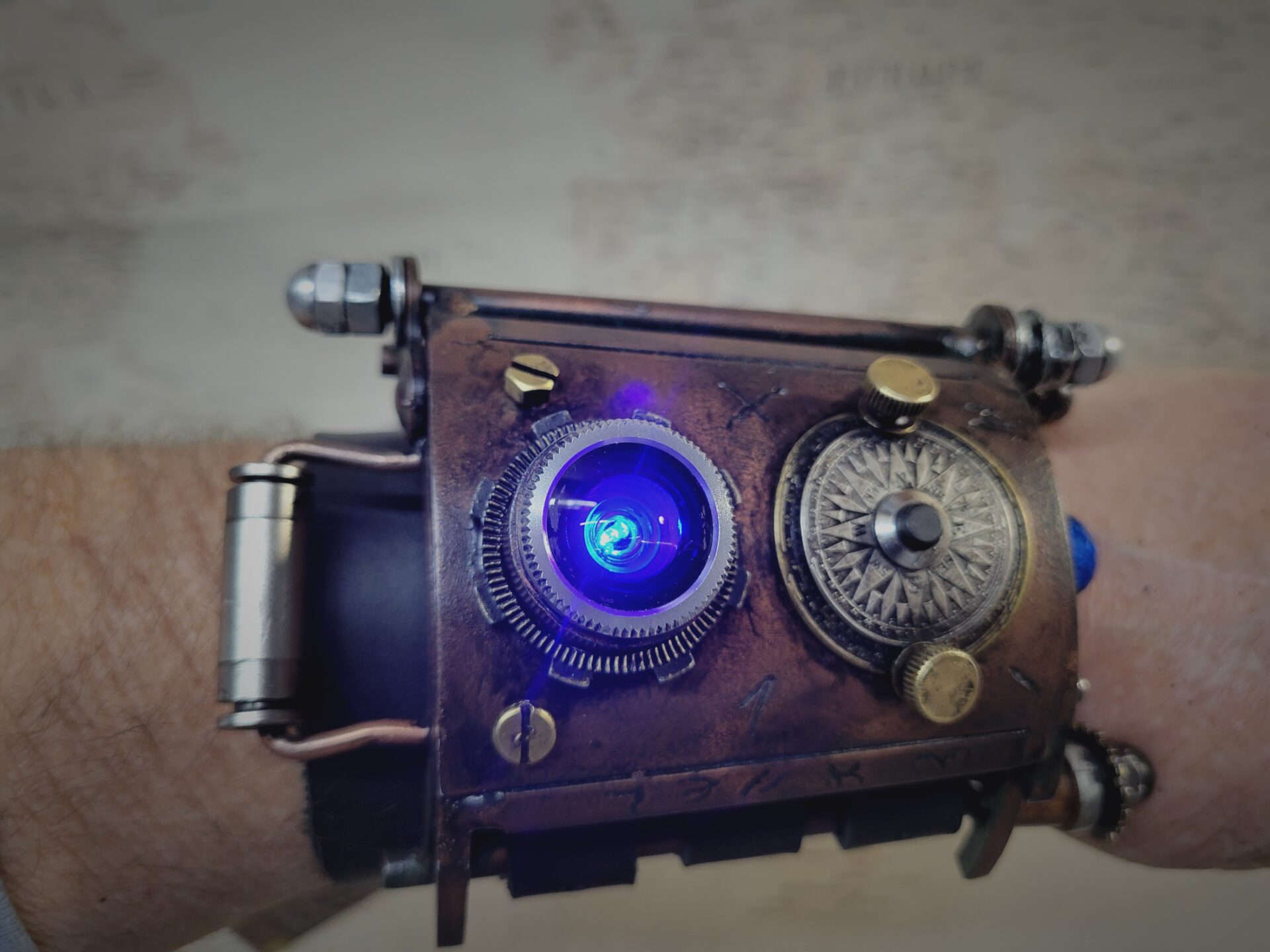 Steampunk Vortex Manipulator w/ Wooden Storage Box and Plain Black ...